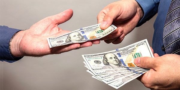 How to ask friends to pay you back without hurting the friendship - DebtCC